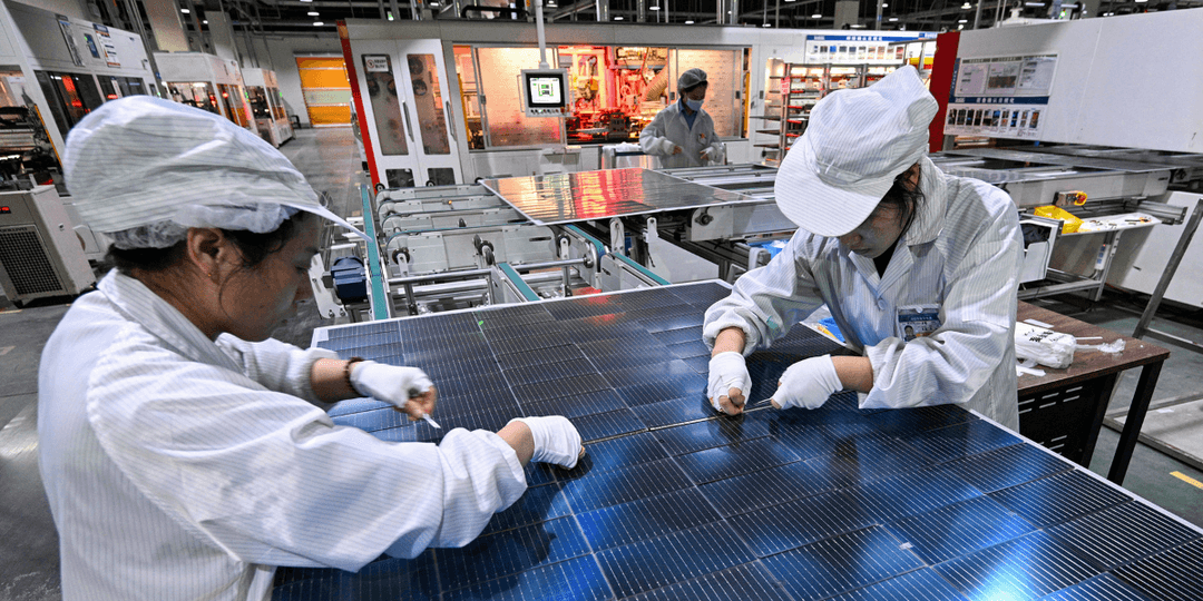 Solen har slutat skina på Kinas solpaneler – var tredje har fått gå - Dagens PS